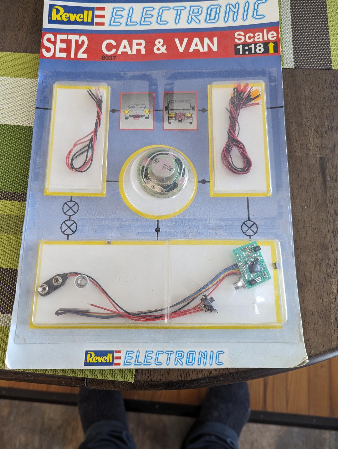 GARAGE SALE REVELL LIGHT AND SOUND KIT FOR 1/18 SCALE DISCONTINUED ITE ...
