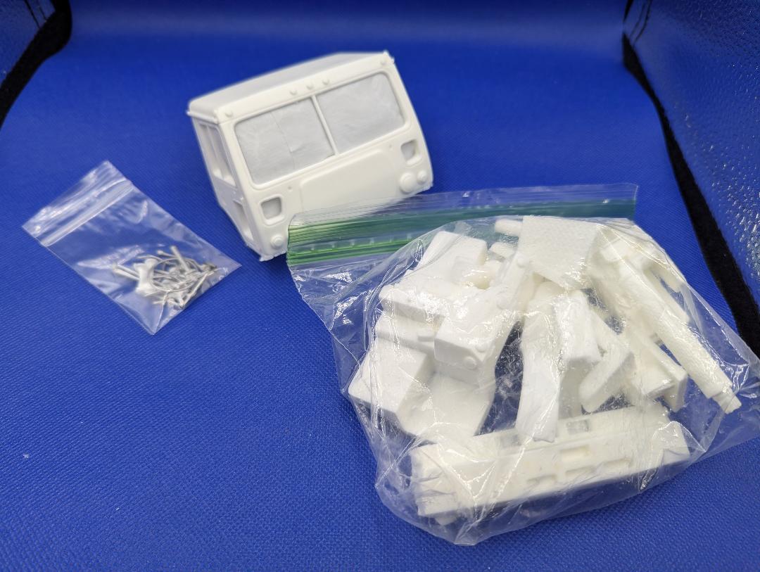 AITM CRANE CARRIER CENTURION RESIN CAB KIT 1/25 Resin cabs | ST Supply ...