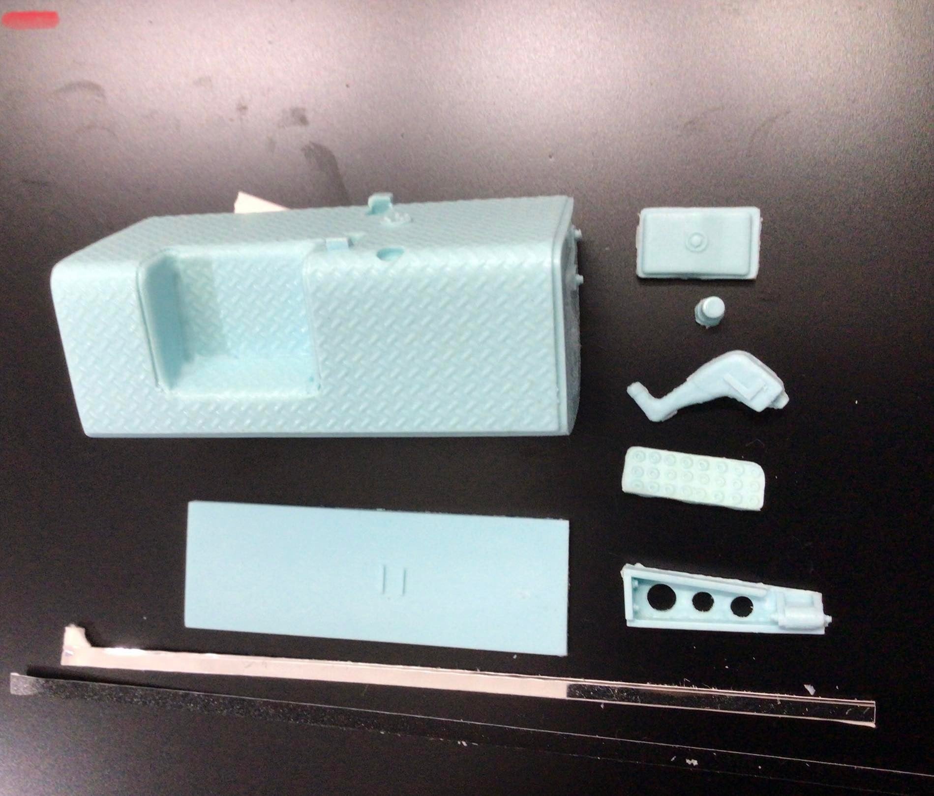 Auslowe Mack R Model Fuel Tank Left Side 1 Tank/pack 1/25 scale Option ...