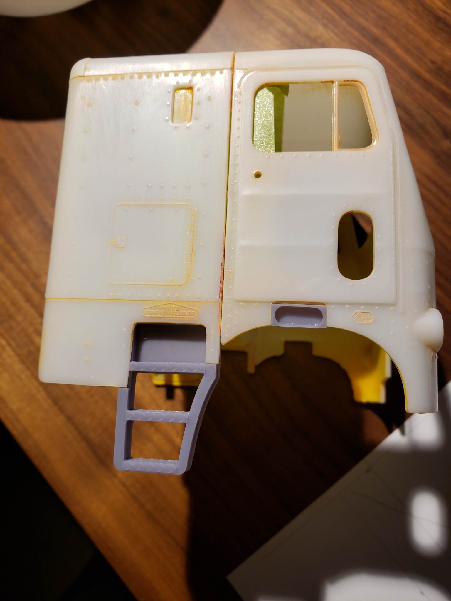 AMT FREIGHTLINER COE CAB STEPS AND FOOT POCKETS CAB Hood | ST Supply Co ...